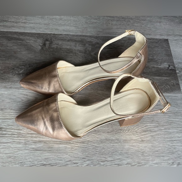 Shoes | Gold Low Kitten Heel Pumps Closed Toe Ankle Clasp Rose Gold ...